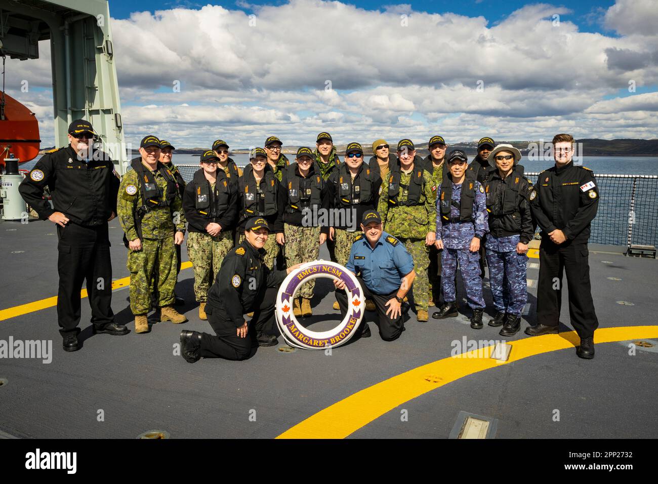 Combined Canada/US military medical team participating in Operation ...