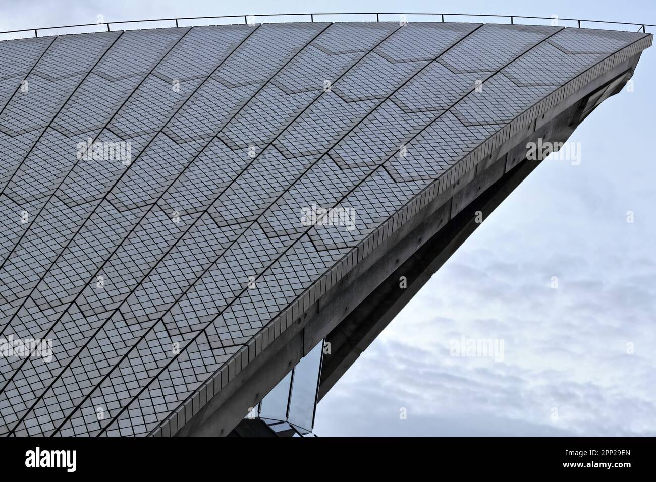576 Detail-view at twilight from the west of the Sydney Opera House ...