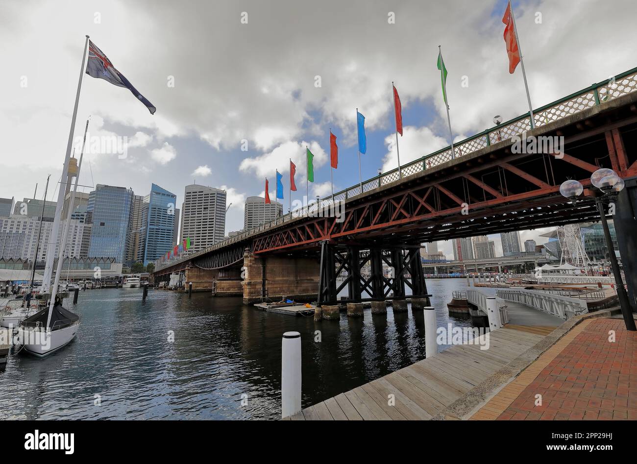 609 Cyclist-pedestrian Pyrmont Bridge across Cockle Baym of Darling ...