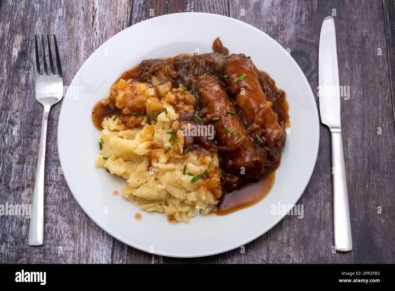 Bangers and mash dinner Stock Photo - Alamy