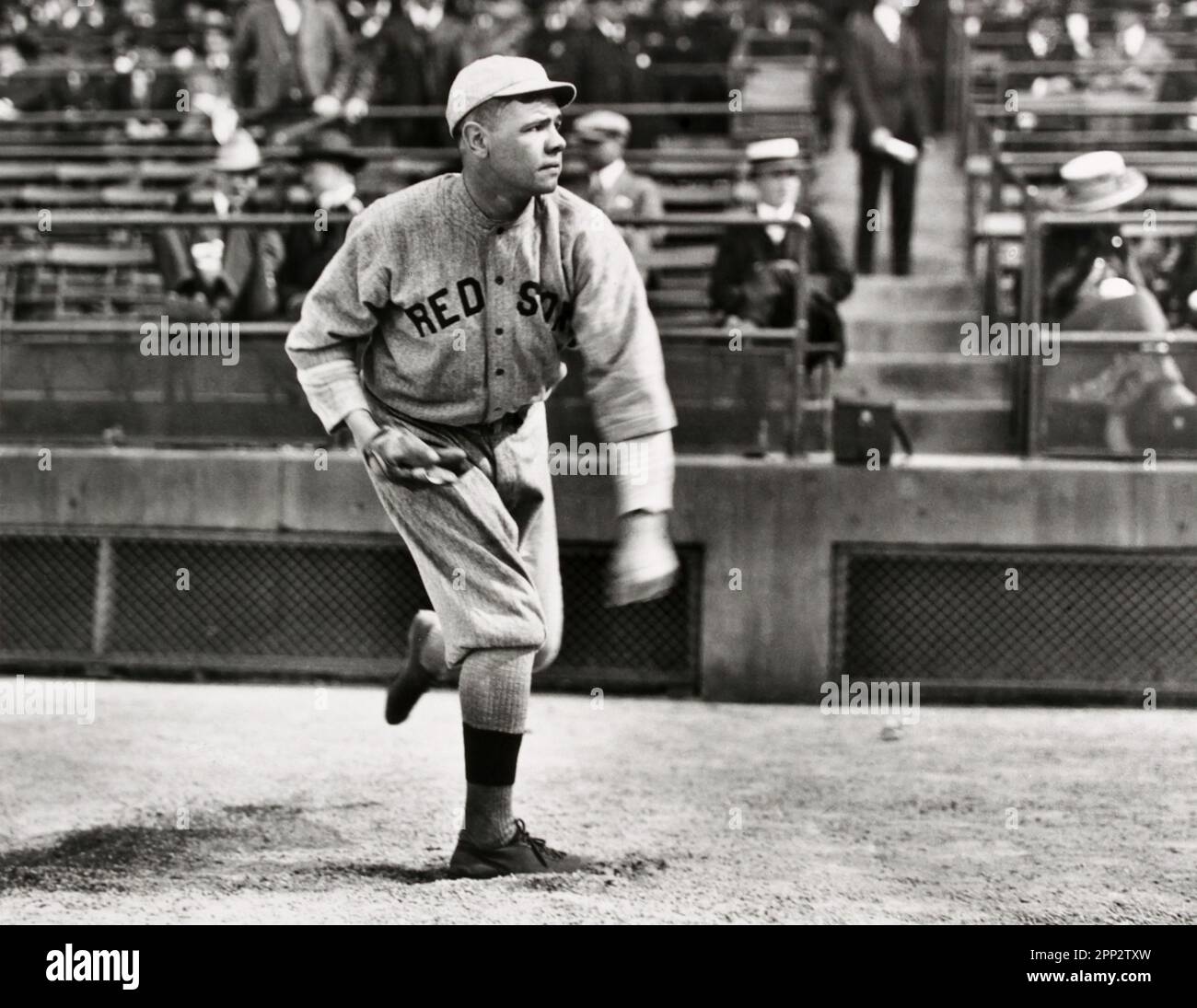 Baseball player babe ruth hi-res stock photography and images - Alamy