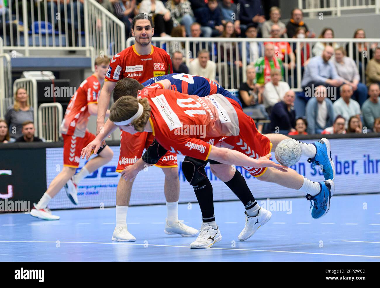 Eat, Deutschland. 21st Apr, 2023. Finn WOLFRAM (E) versus Thomas RINK ...