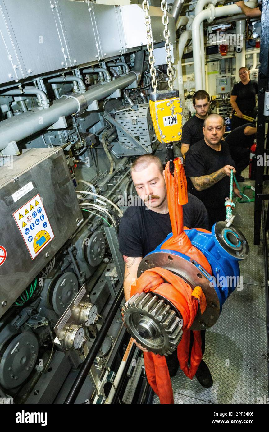 Royal Canadian Navy engineering personnel onboard HMCS Margaret Brooke ...