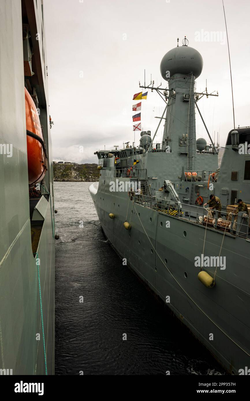 HDMS Triton pulls away from HMCS Margaret Brooke while departing the ...