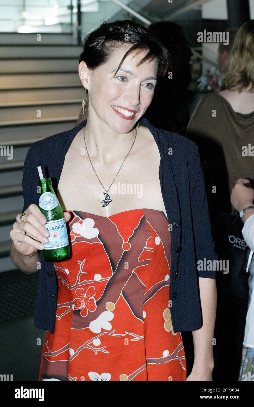 Loreal paris stage hi-res stock photography and images - Alamy