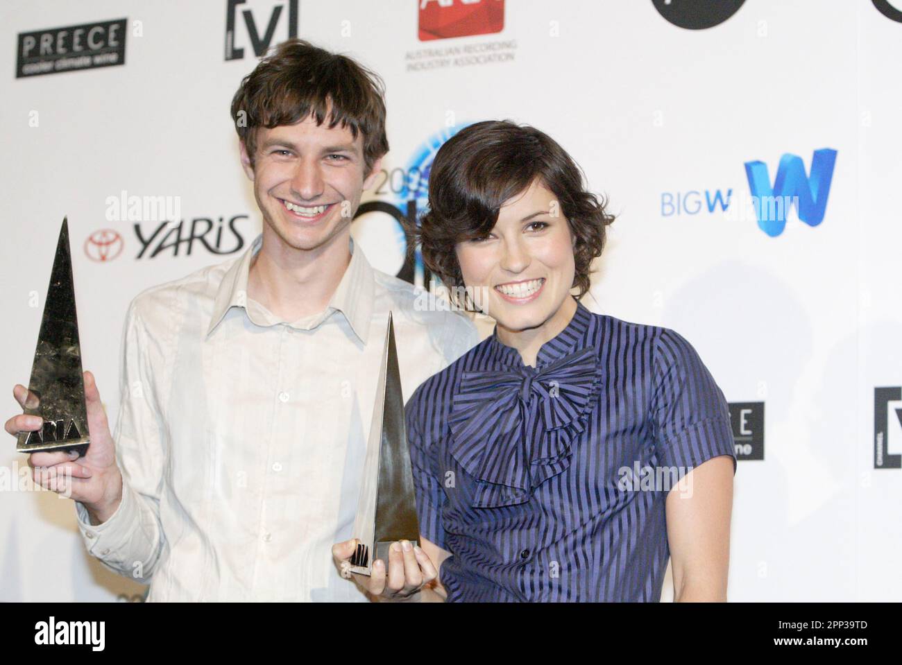 Missy Higgins (winner of Best Female Artist) and Gotye (AKA Wally de ...