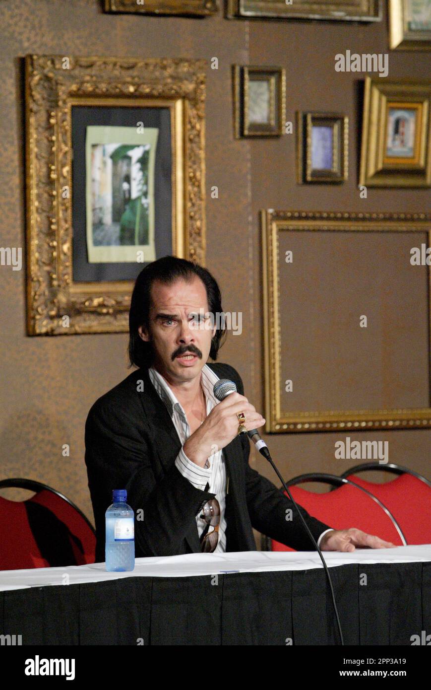 Wallace cave hi-res stock photography and images - Alamy