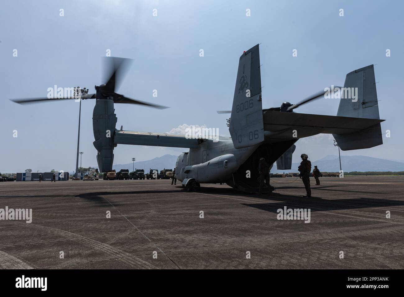 U.S. Marines, with Marine Medium Tiltrotor Squadron (VMM) 268, 1st ...