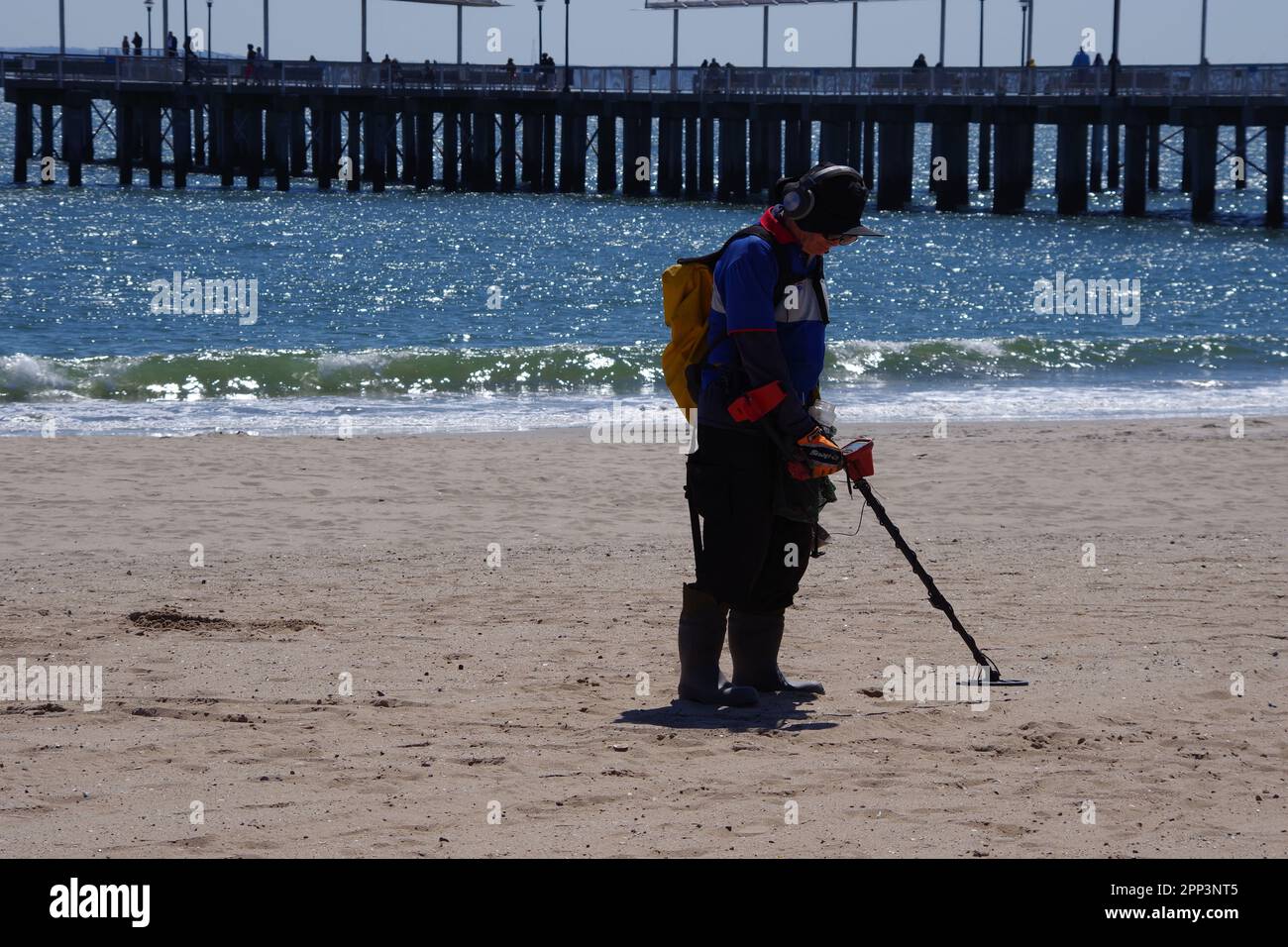 Sieve plastic metal detector hi-res stock photography and images - Alamy