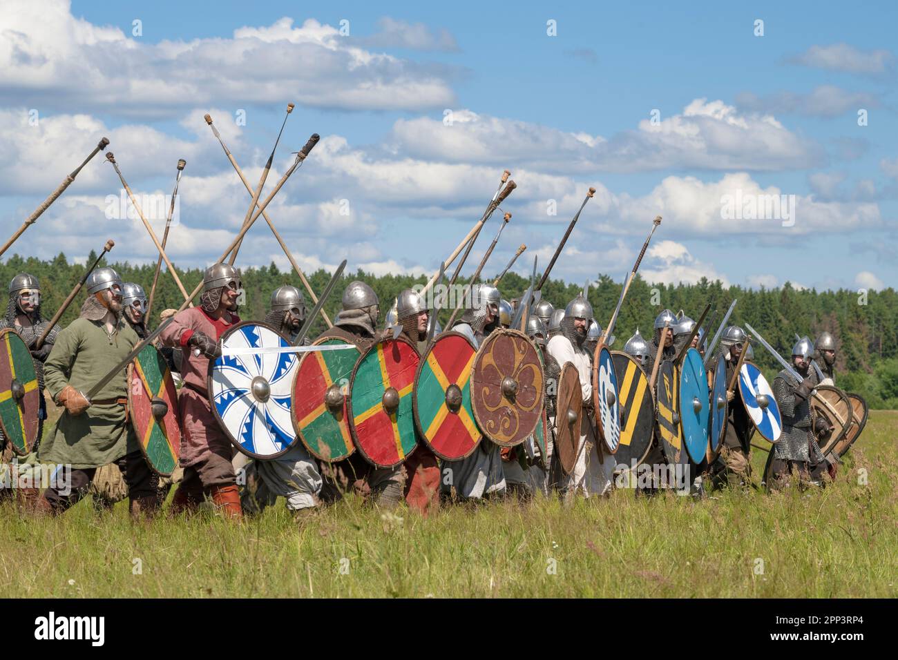 Medieval shields hi-res stock photography and images - Alamy
