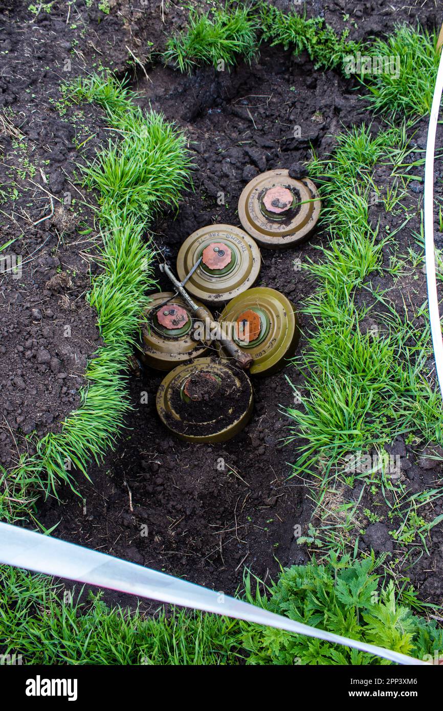 Anti personnel traps hi-res stock photography and images - Alamy