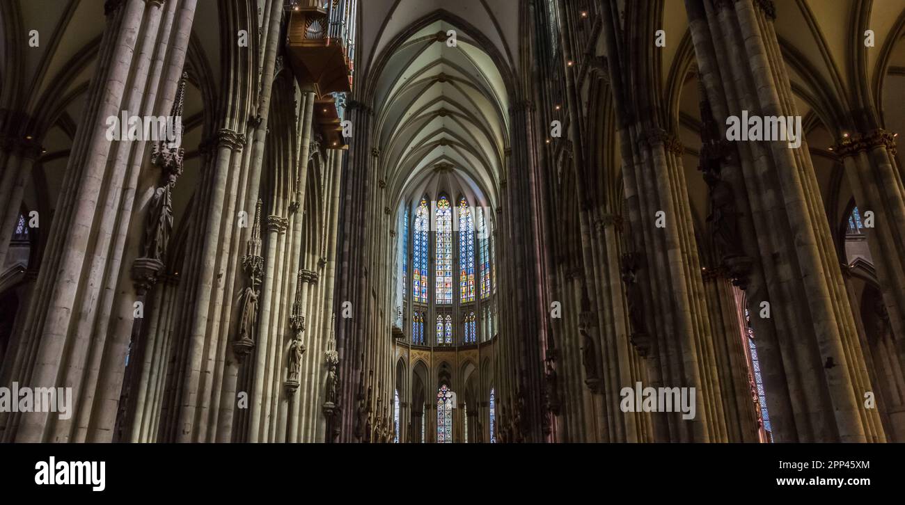 Dom cologne stained glass window hi-res stock photography and images ...