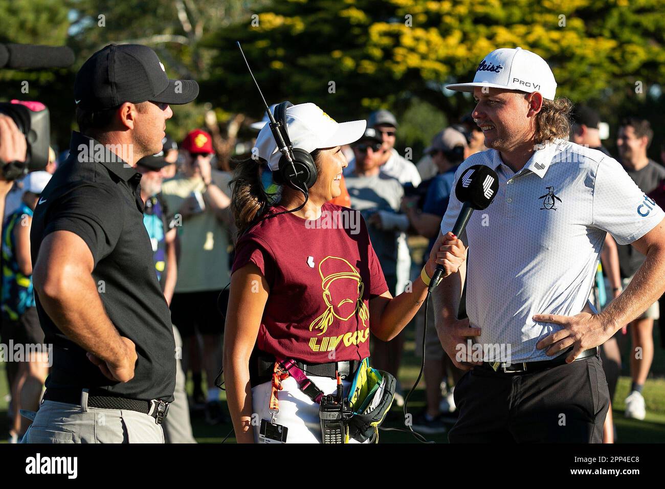LIV Golf Broadcast member, Su-Ann Heng speaks to Captain Cameron Smith ...