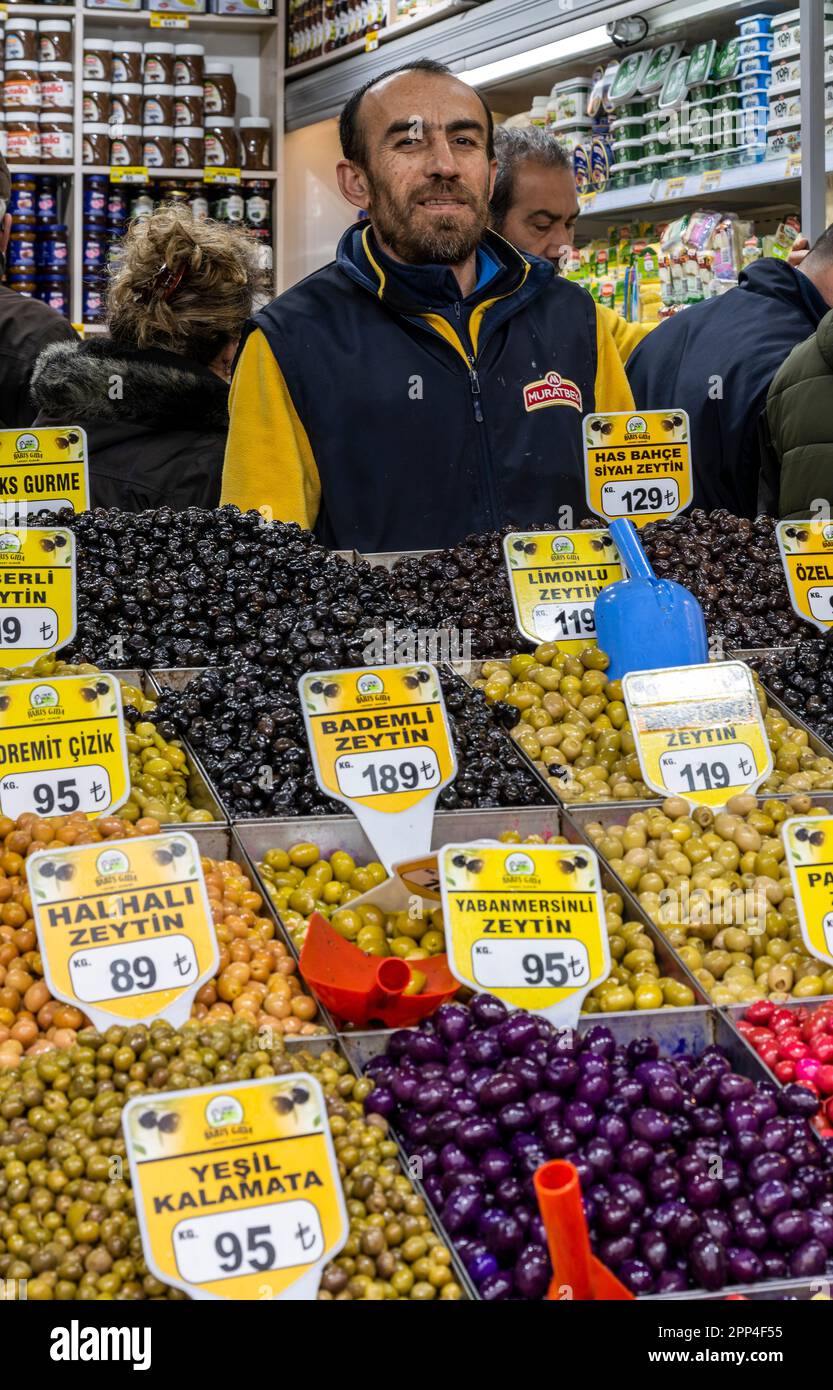 Colorful olives on sale in a street food market, Istanbul, Turkey Stock ...
