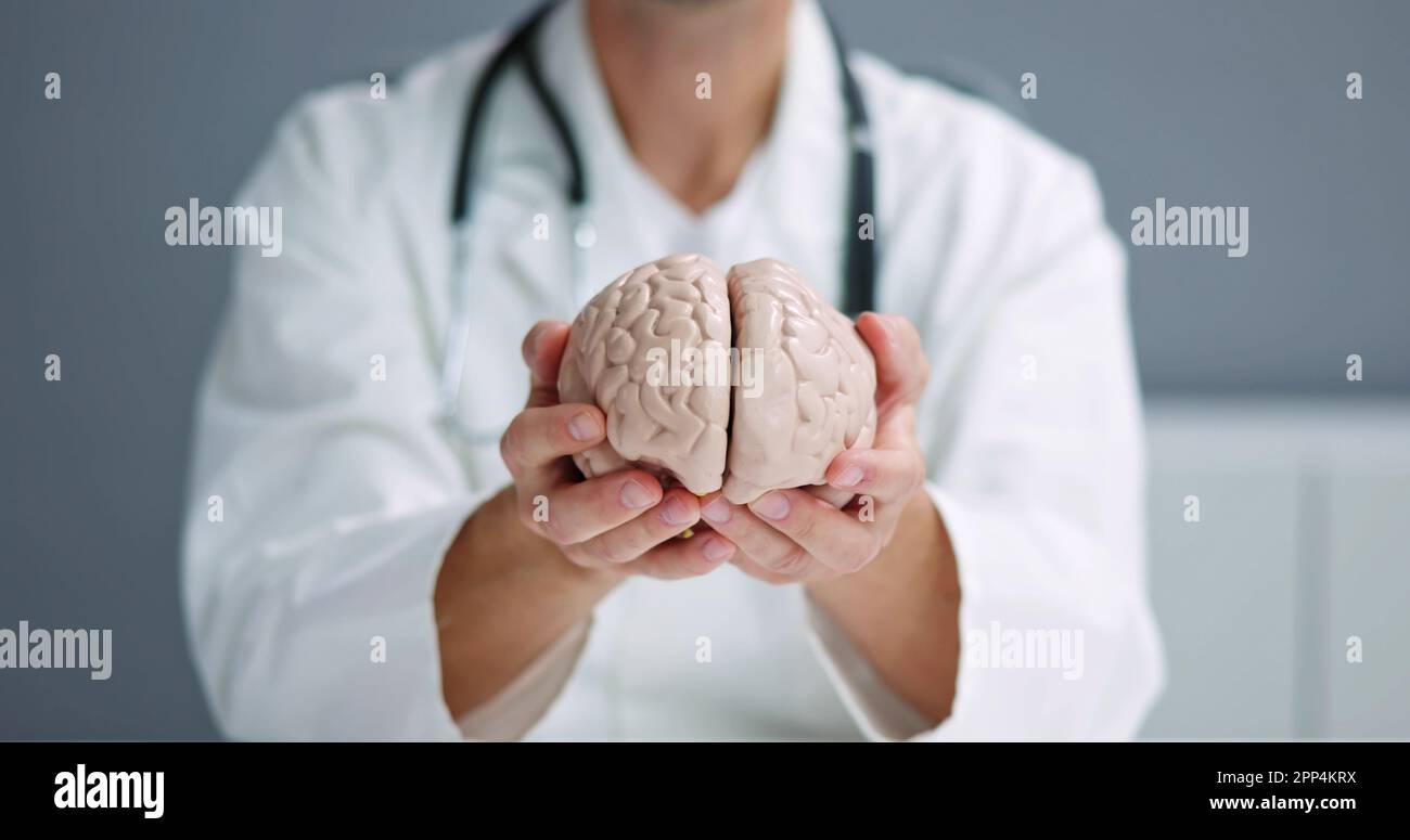Brain Surgeon Or Neurologist Doctor Explaining To Patient Stock Photo ...