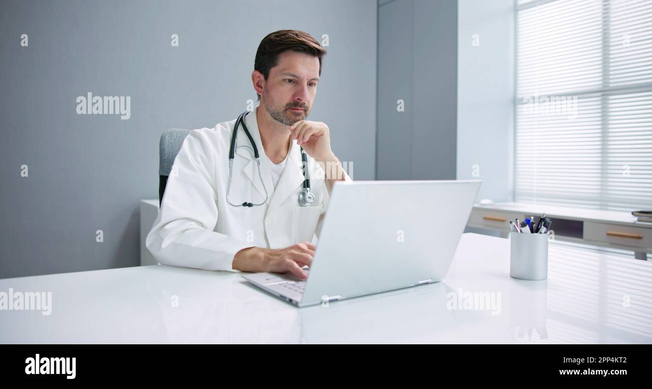Sad doctor hi-res stock photography and images - Alamy