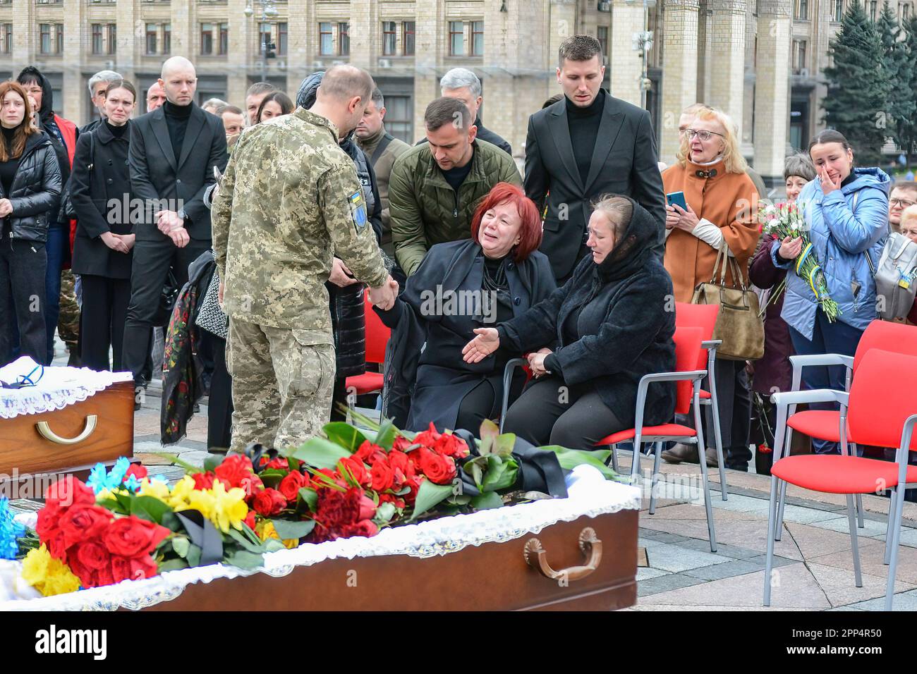 Kyiv, Ukraine. 21st Apr, 2023. A woman mourns during the farewell ...