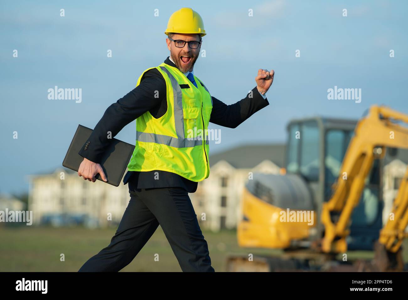 amazed engineer man at civil engineering wear helmet. photo of engineer ...