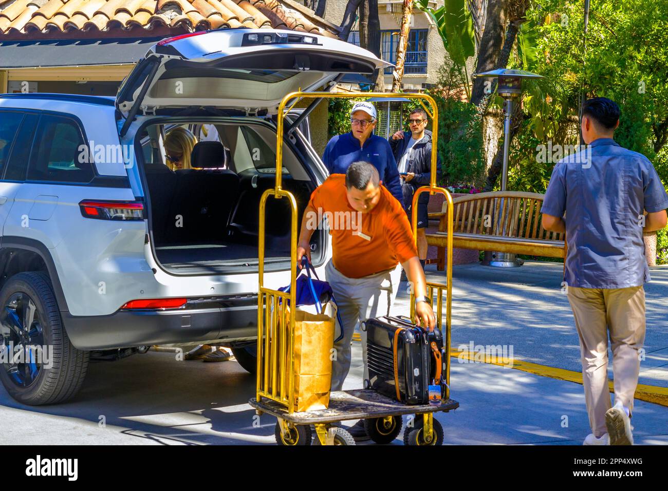 Valet pickup hi-res stock photography and images - Alamy