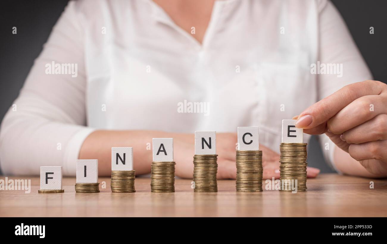 Coin arrangement hi-res stock photography and images - Alamy