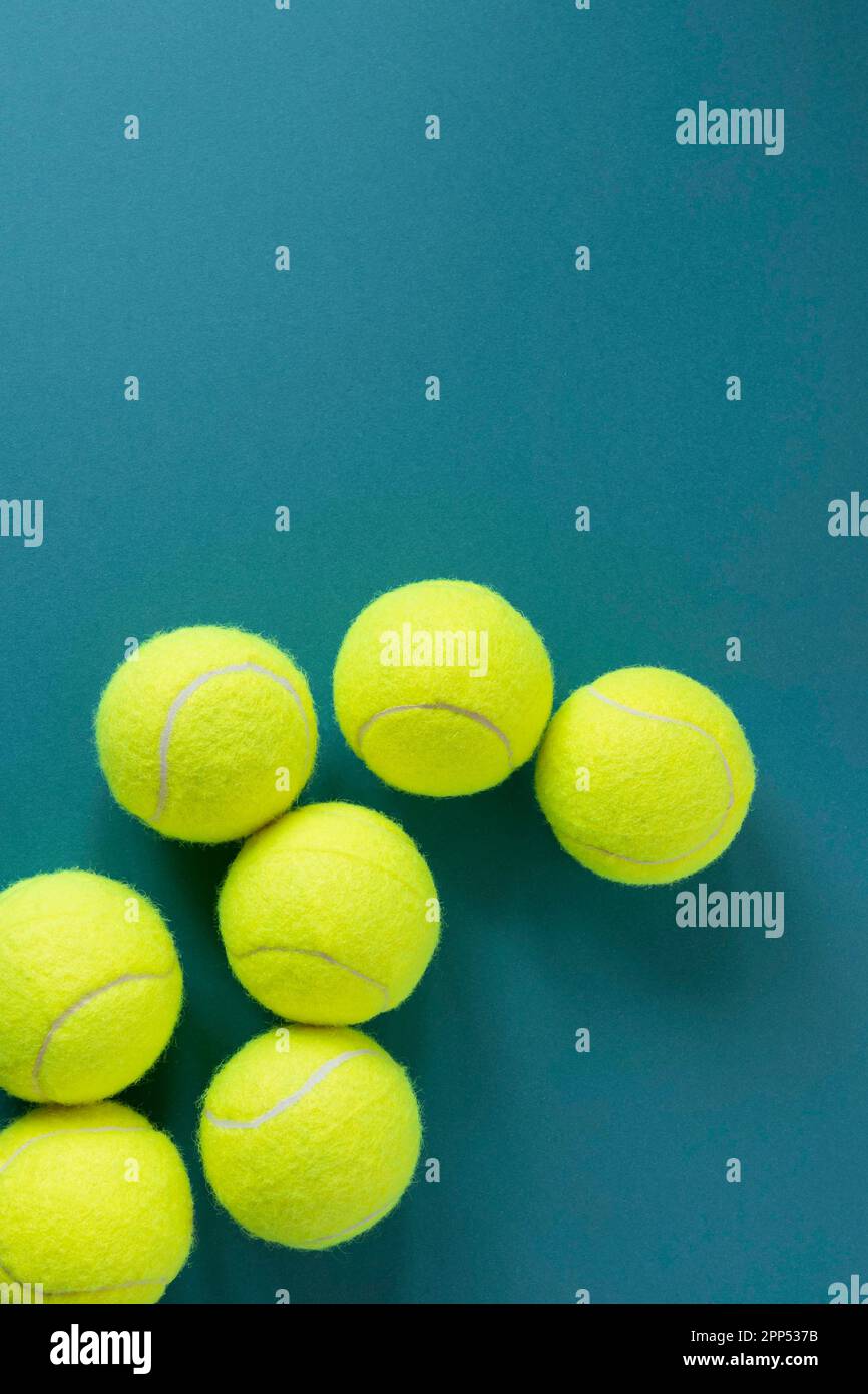 Full of tennis balls hi-res stock photography and images - Alamy