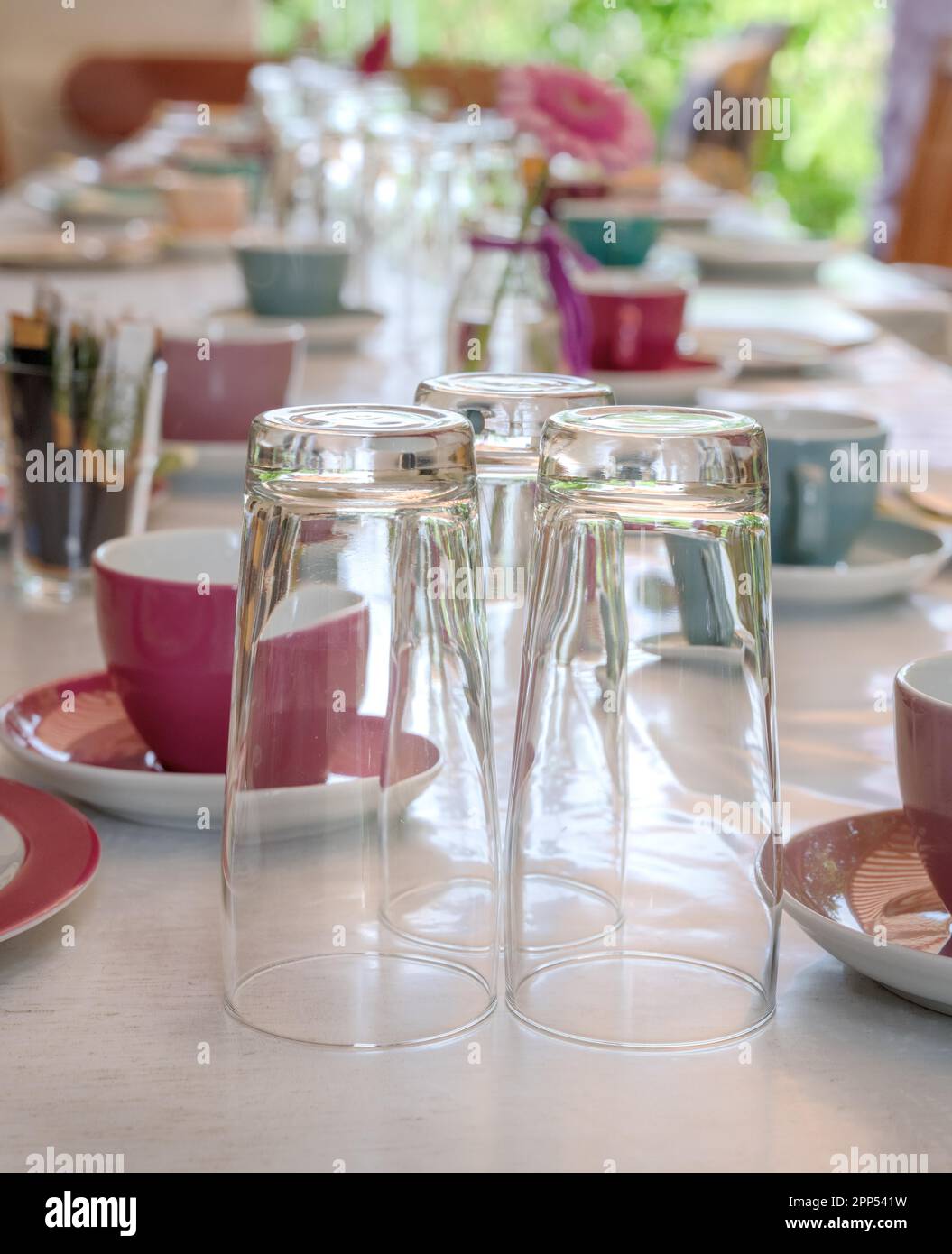 Birthday setting hi-res stock photography and images - Alamy
