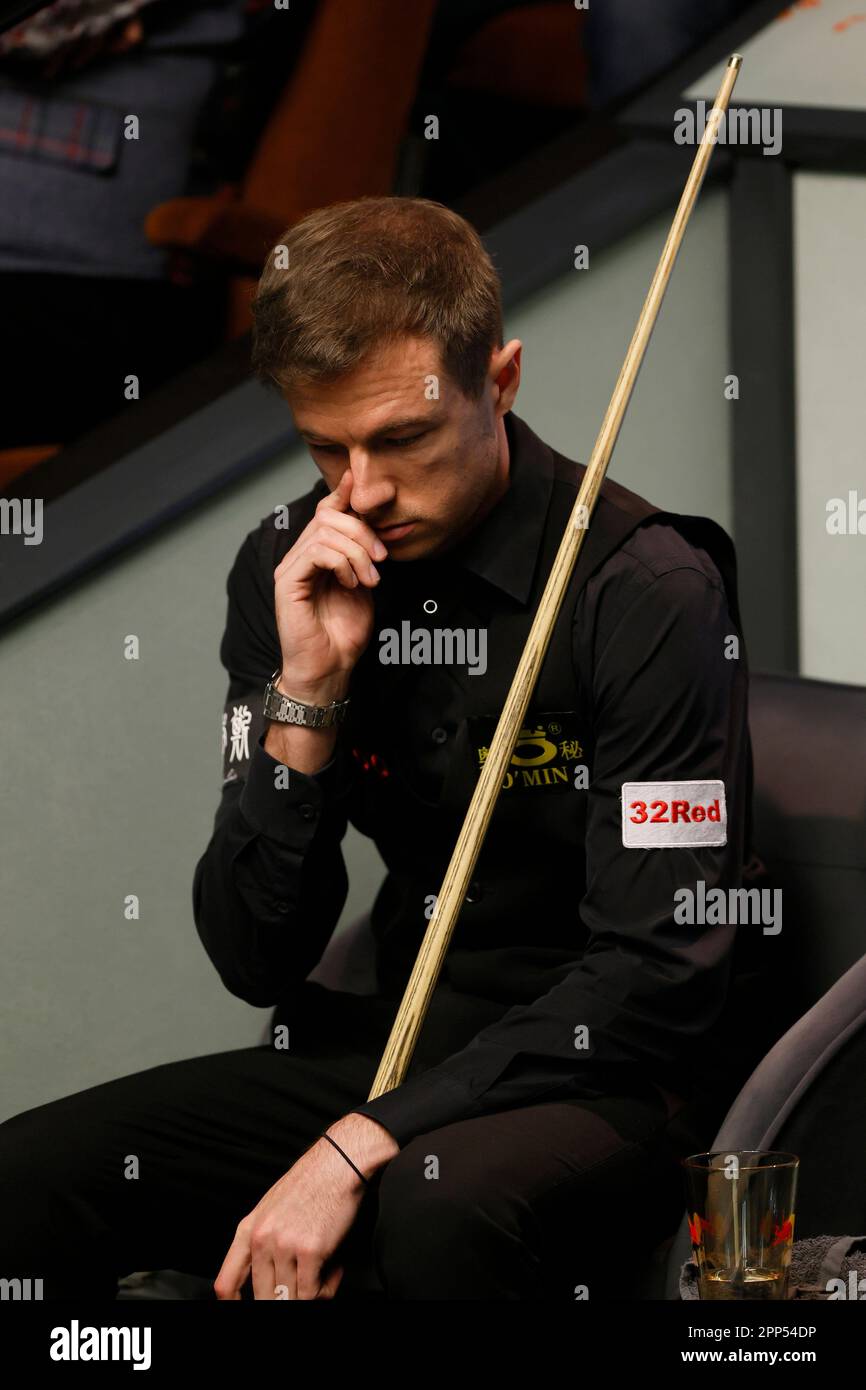 Jack Lisowski in action against Anthony McGill (not pictured) on day ...