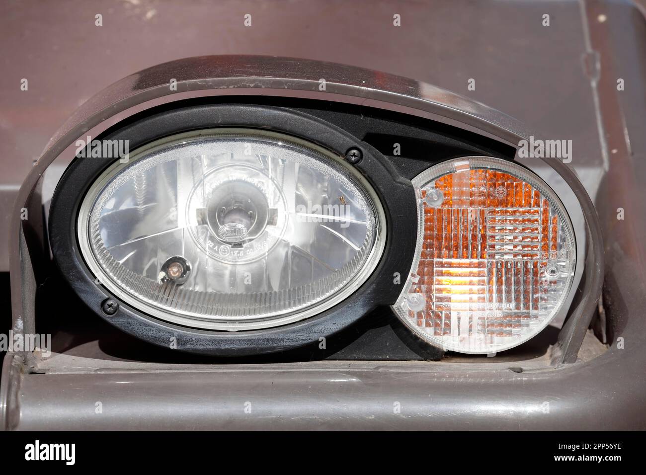 Illumination car hi-res stock photography and images - Alamy