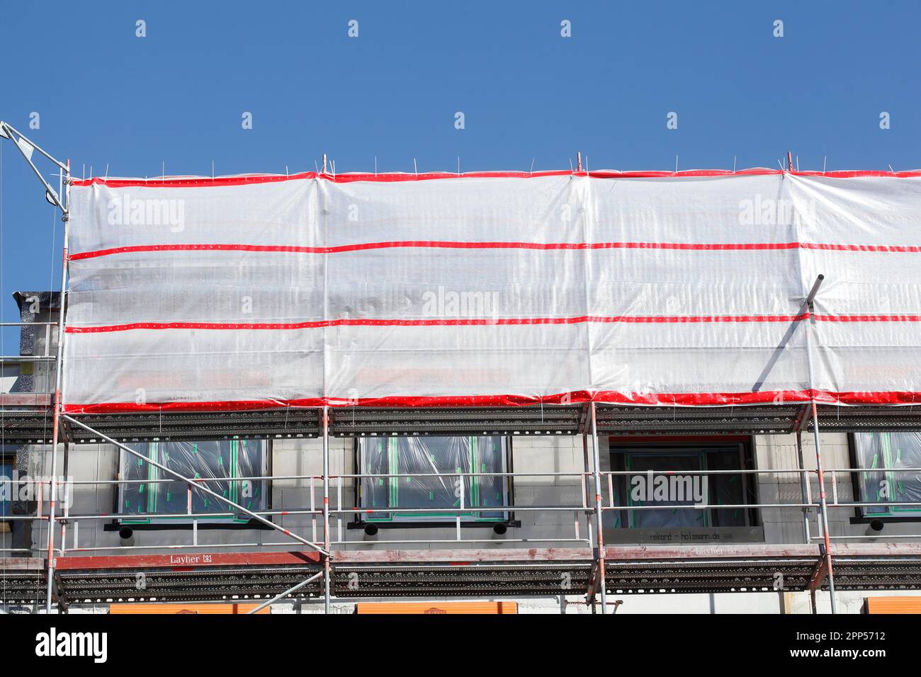 Tarpaulin, construction site, scaffolding, house facade, new ...