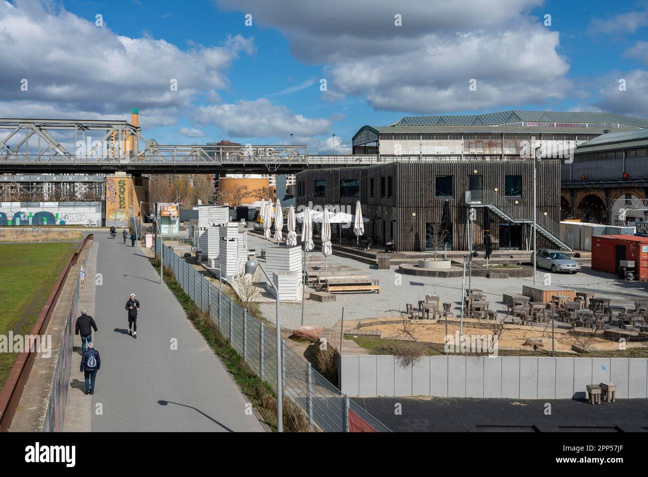 Bridge in tiergarten berlin in hi-res stock photography and images - Alamy