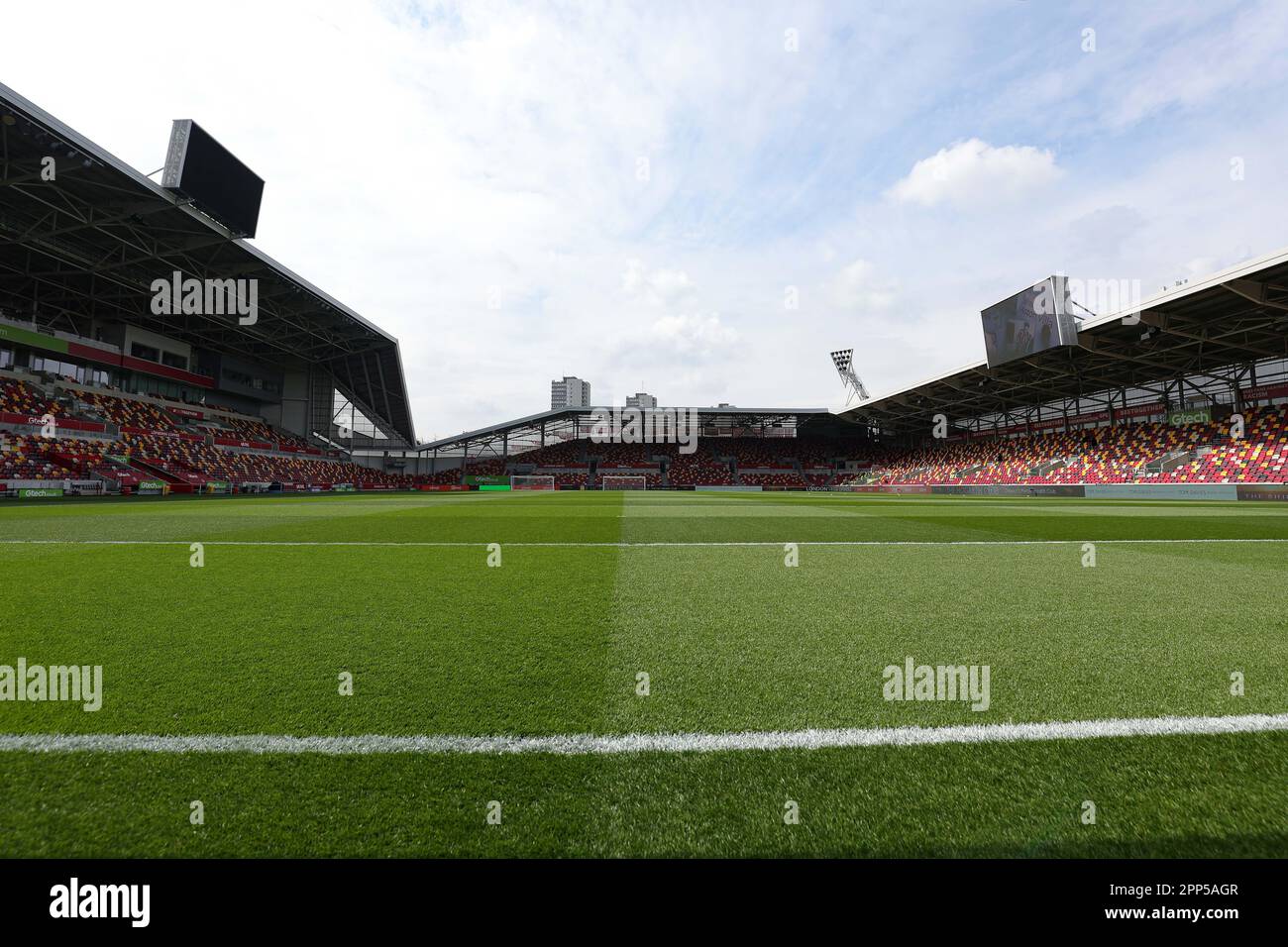 22nd April 2023; Gtech Community Stadium, Brentford, London, England ...