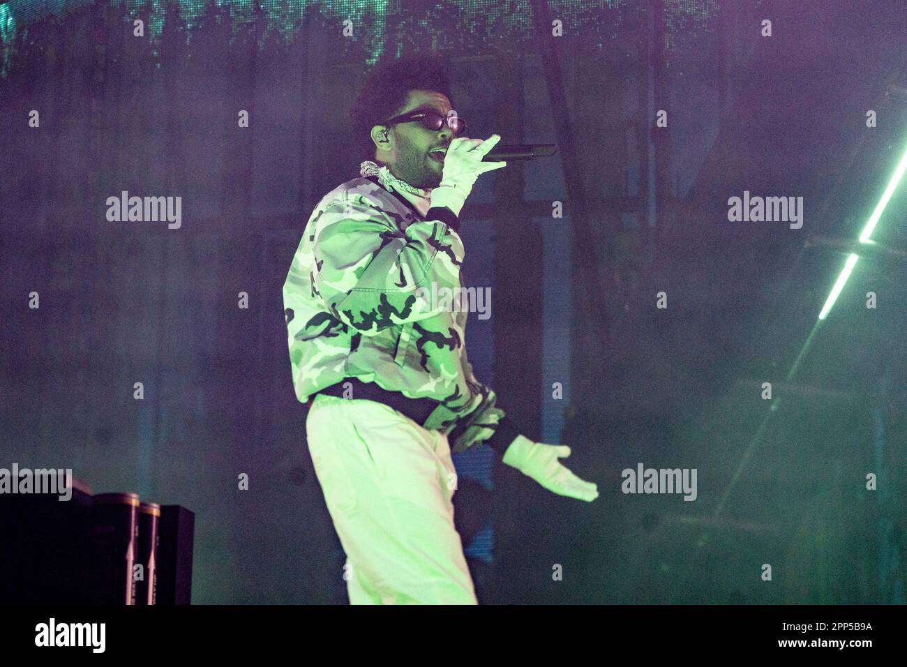 The Weeknd performs with Metro Boomin at the Coachella Music and Arts ...