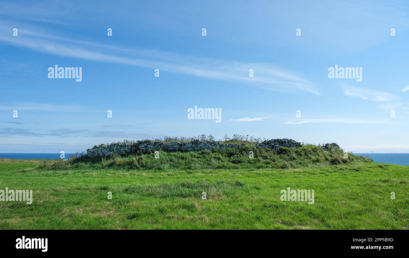 Greenhill broch, Mid Clyth broch Stock Photo - Alamy