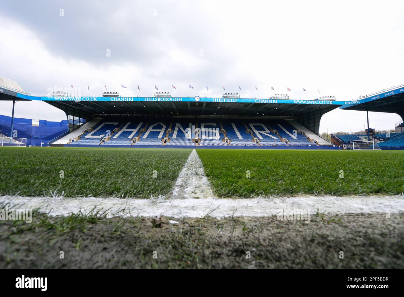 Exeter city stadium general view hi-res stock photography and images ...