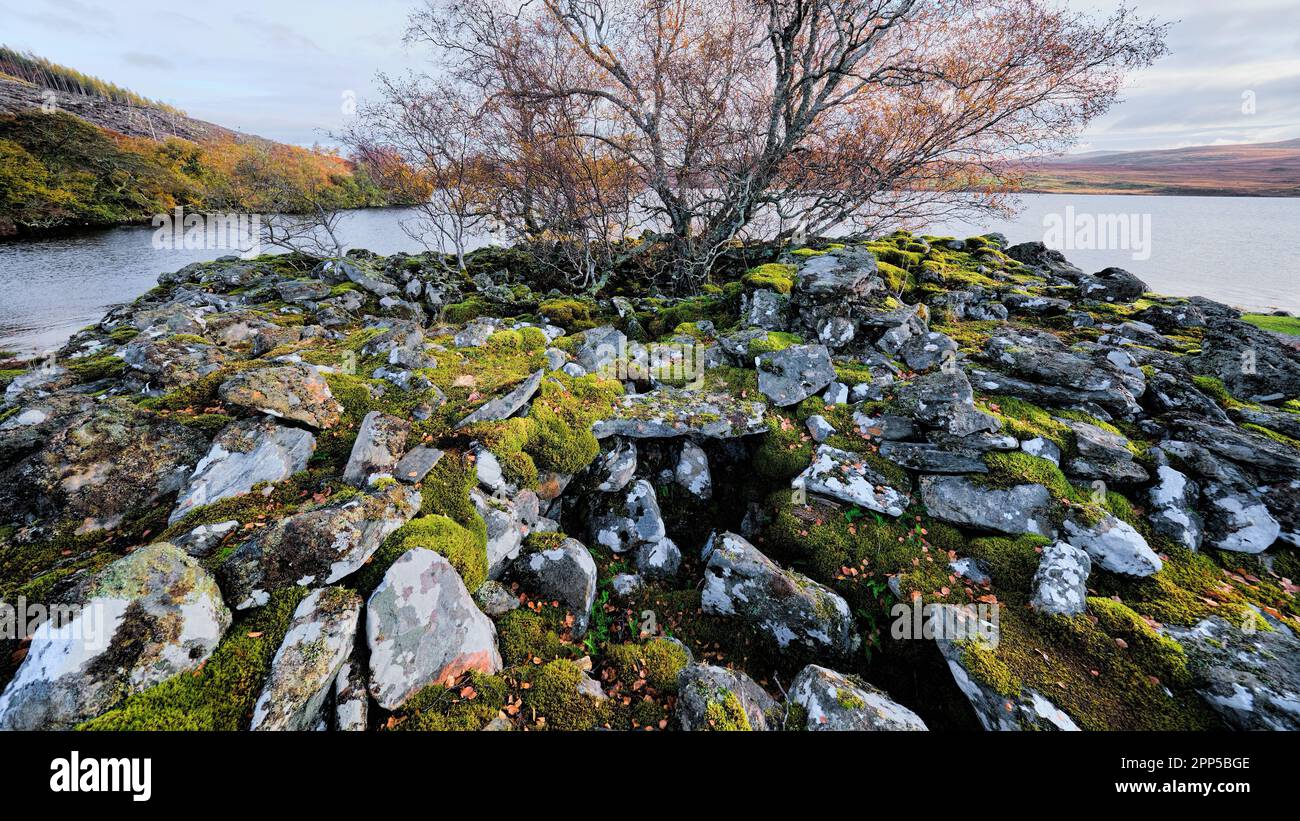Grummore broch, Loch Naver Stock Photo - Alamy