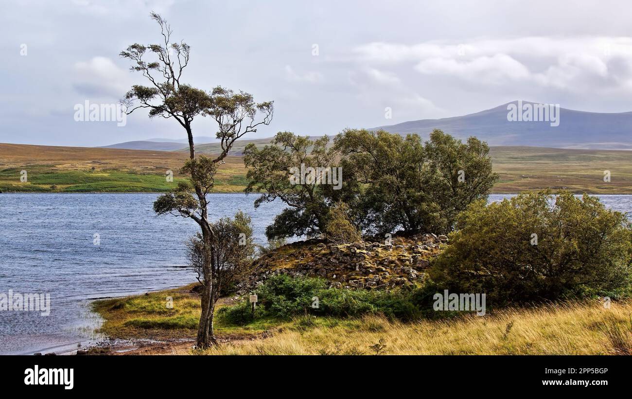 Grummore broch, Loch Naver Stock Photo - Alamy