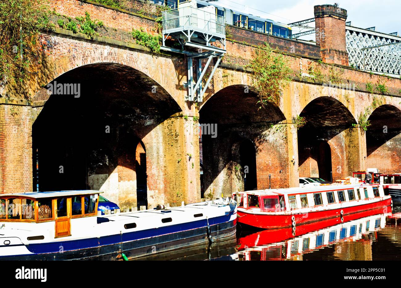 Great Bridgewater Canal, Castlefield, Manchester, Lancashire, England ...