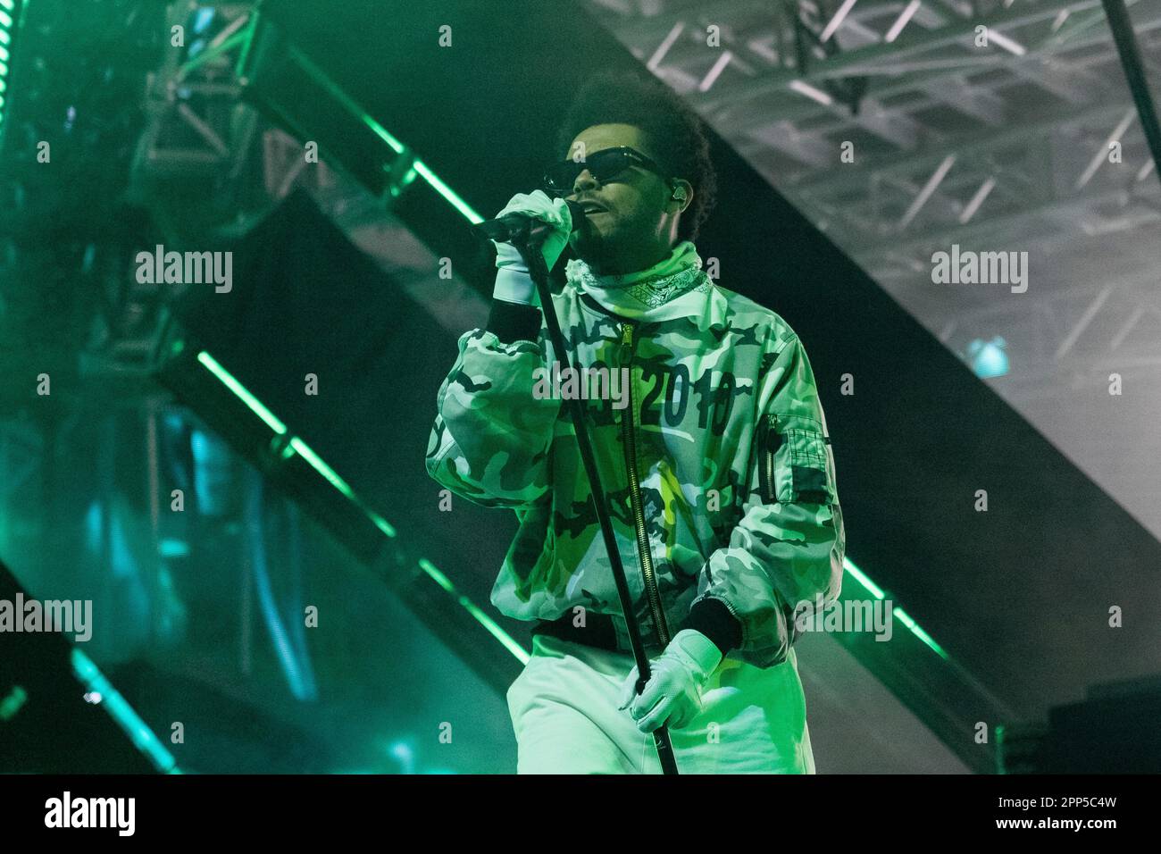 The Weeknd performs with Metro Boomin at the Coachella Music and Arts ...