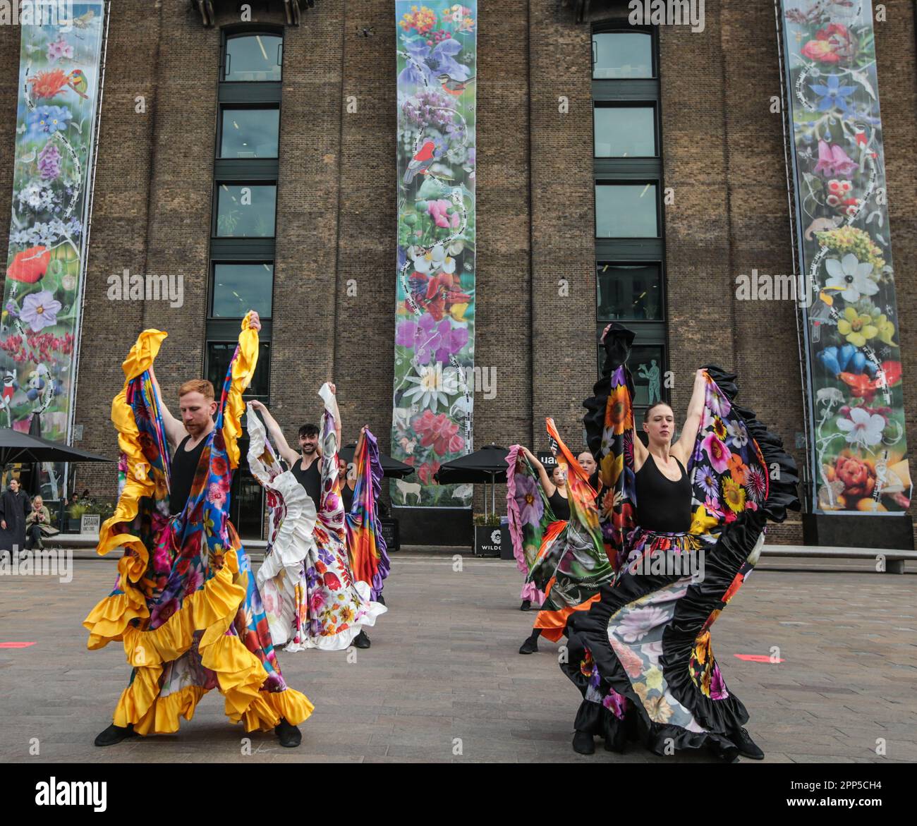 Earth motifs in dresses hi-res stock photography and images - Alamy