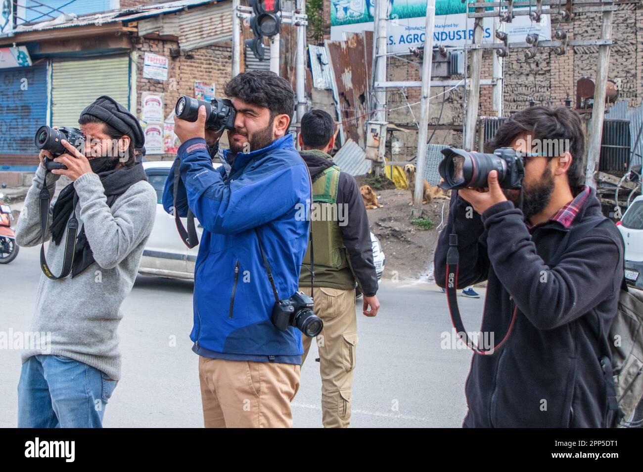 Srinagar, India. 22nd Apr, 2023. Kashmiri photojournalists taking ...