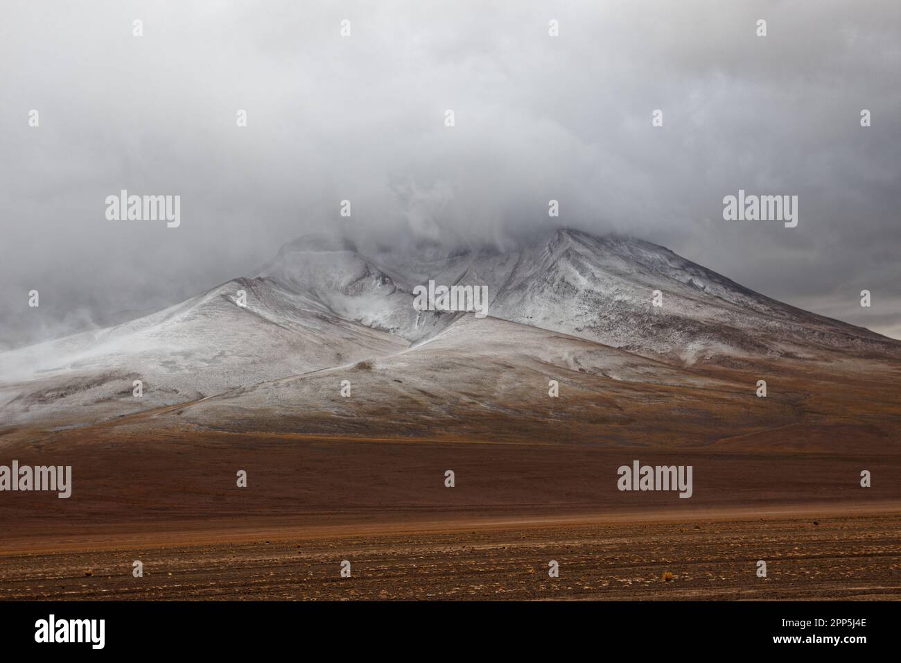 A cold and cloudy day in the endless barren lands of Potosí district ...