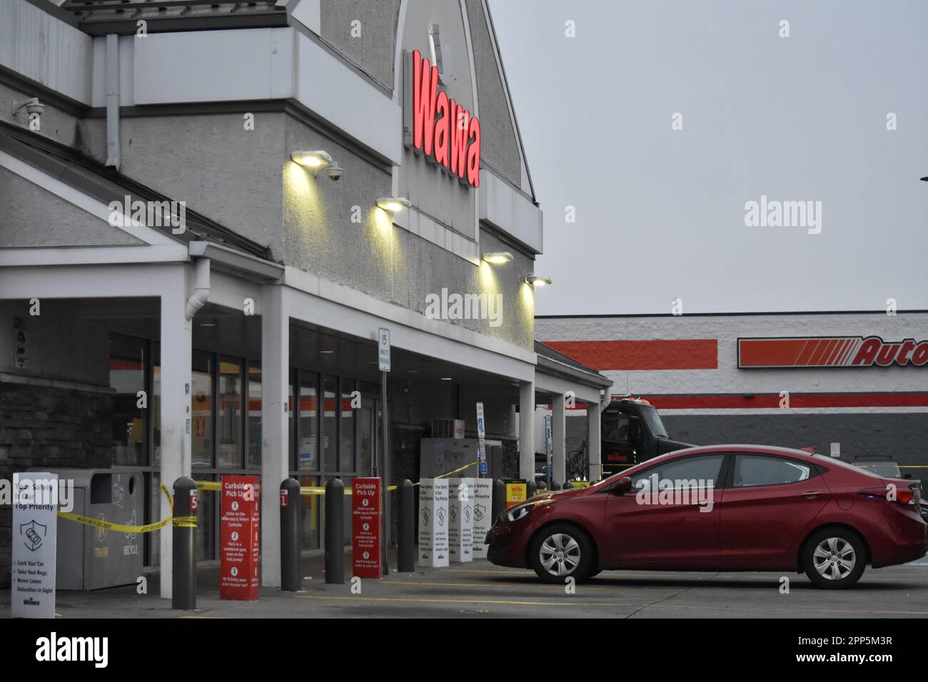 Wawa sign hi-res stock photography and images - Alamy