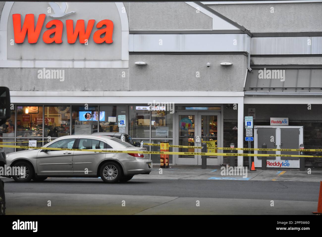 Wawa shop hi-res stock photography and images - Alamy
