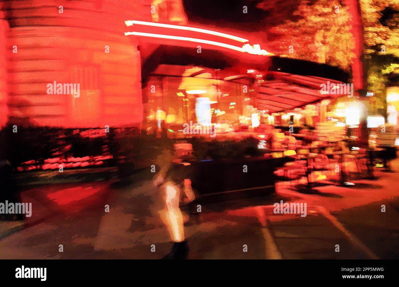 Red cafe hi-res stock photography and images - Alamy