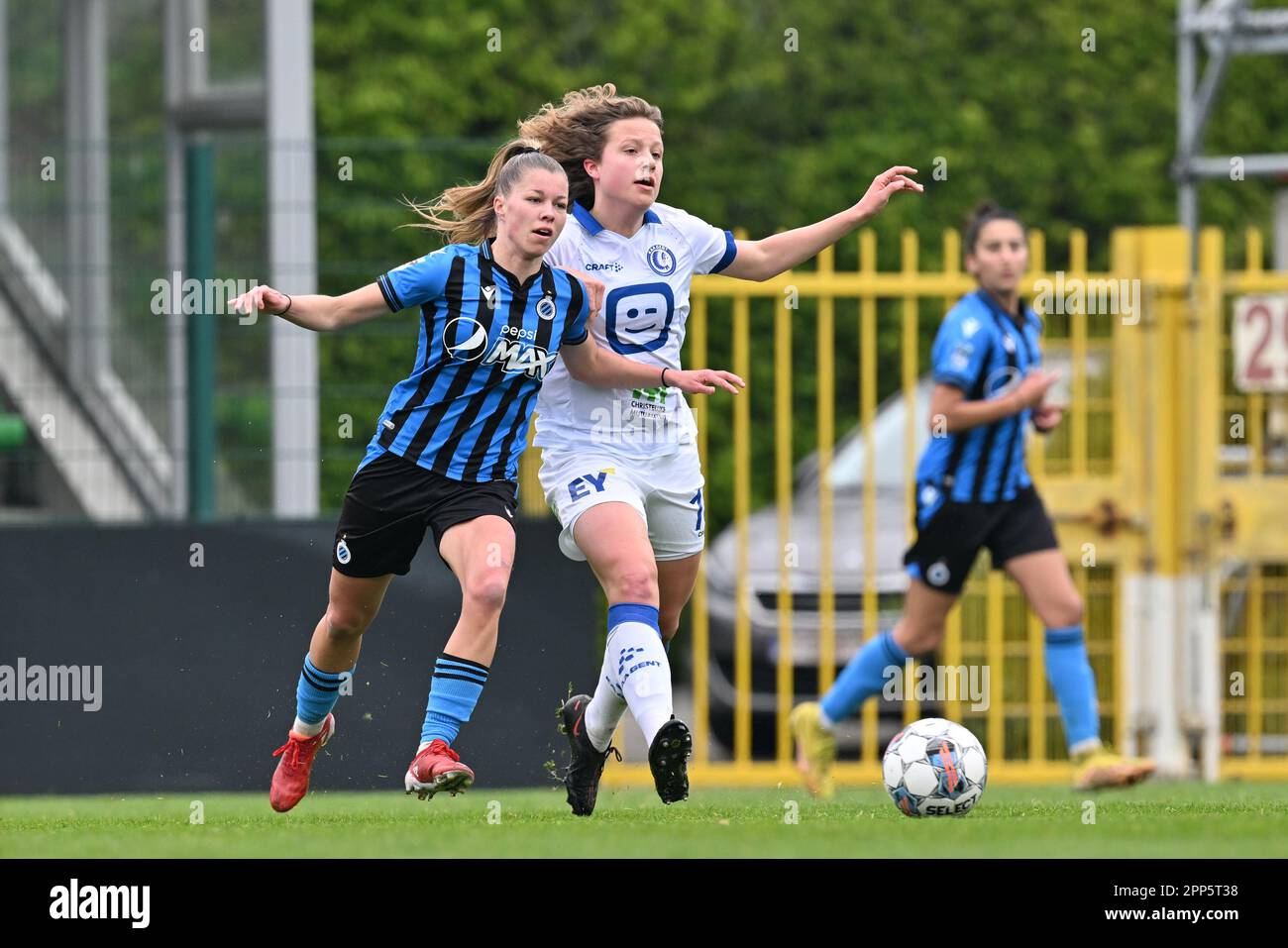 Lyndsey Van Belle (14) of Brugge and Fleur Van Daele (16) of Gent ...