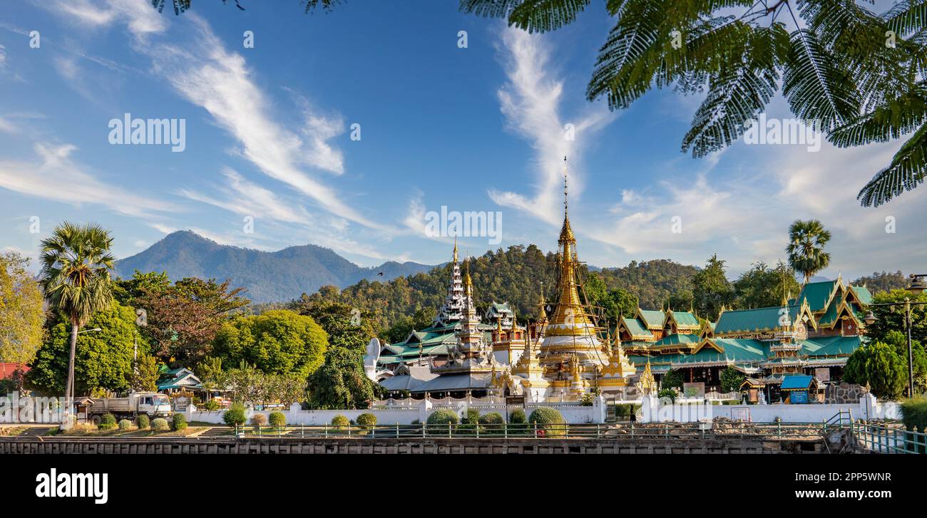 Sun chong hi-res stock photography and images - Alamy