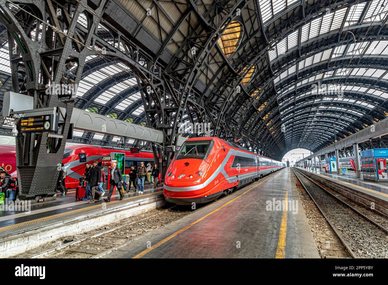 A Trenitalia ETR 500 Frecciarossa high speed train at Milano Centrale ...