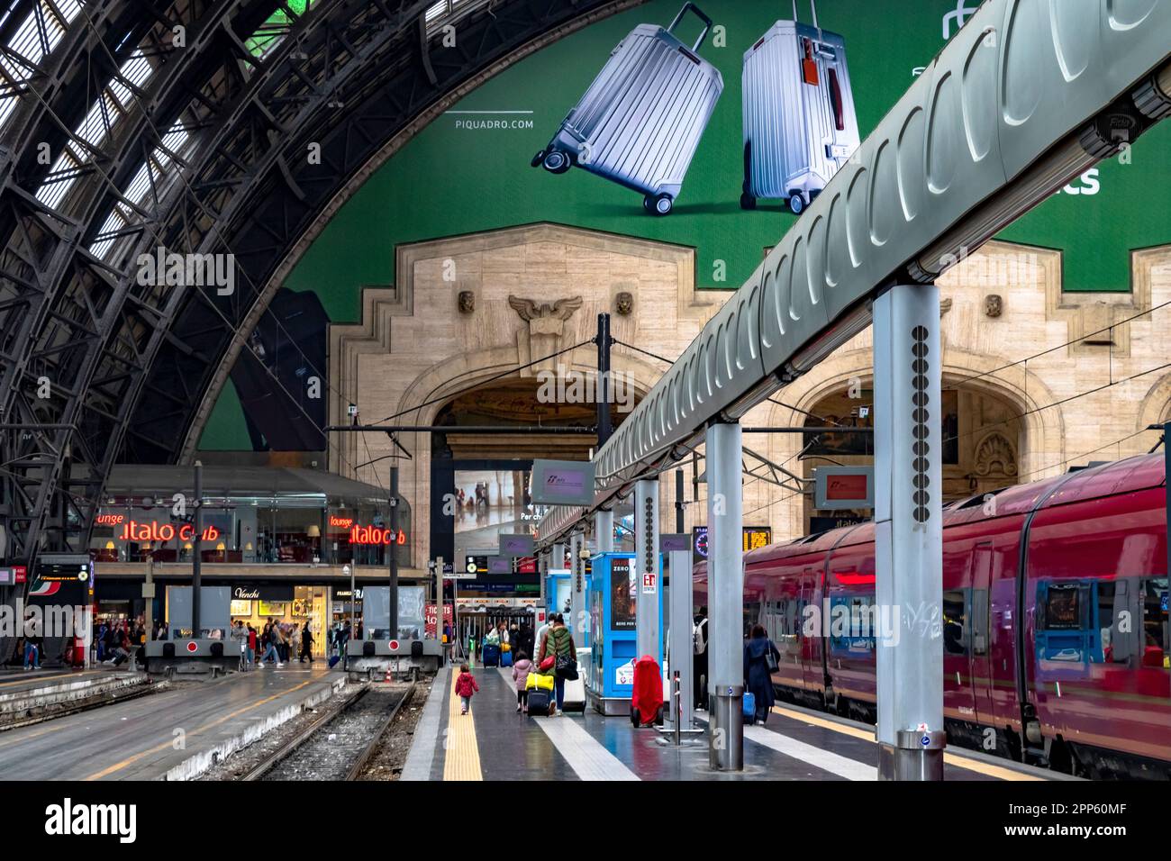The Italo lounge on the main concourse at Milano Centrale railway ...