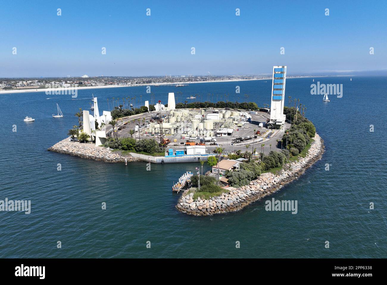 An aerial view thums oil island white hi-res stock photography and ...