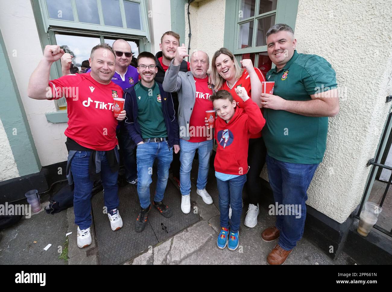 The turf pub wrexham hi-res stock photography and images - Alamy